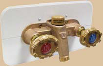 Freezeless Model 22 outdoor hot and cold supply faucets